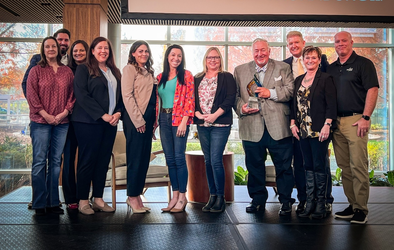 Theoris Honored as 2023 Remarkable Volunteer Group by Damar Services, Inc. - Theoris